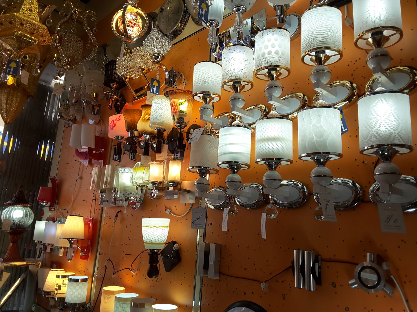 Harbour Lights(Distributors & Wholesalers) in Al Buteen, Dubai - HiDubai