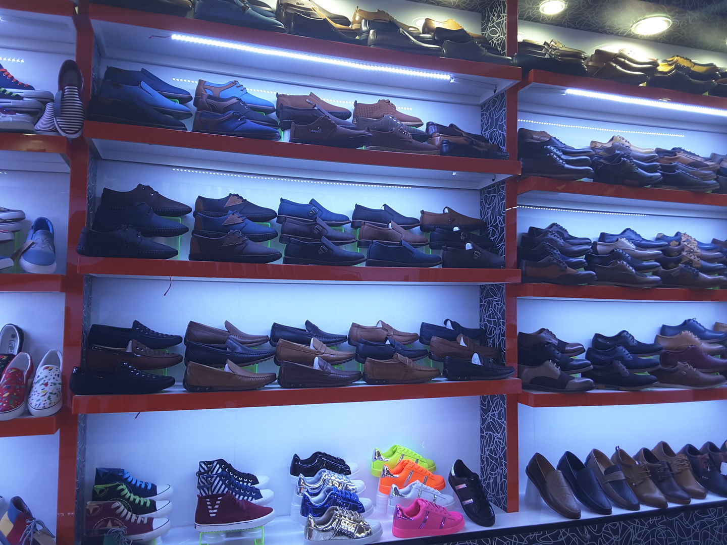 Diamond River Shoes(Distributors & Wholesalers) in Baniyas Square ...