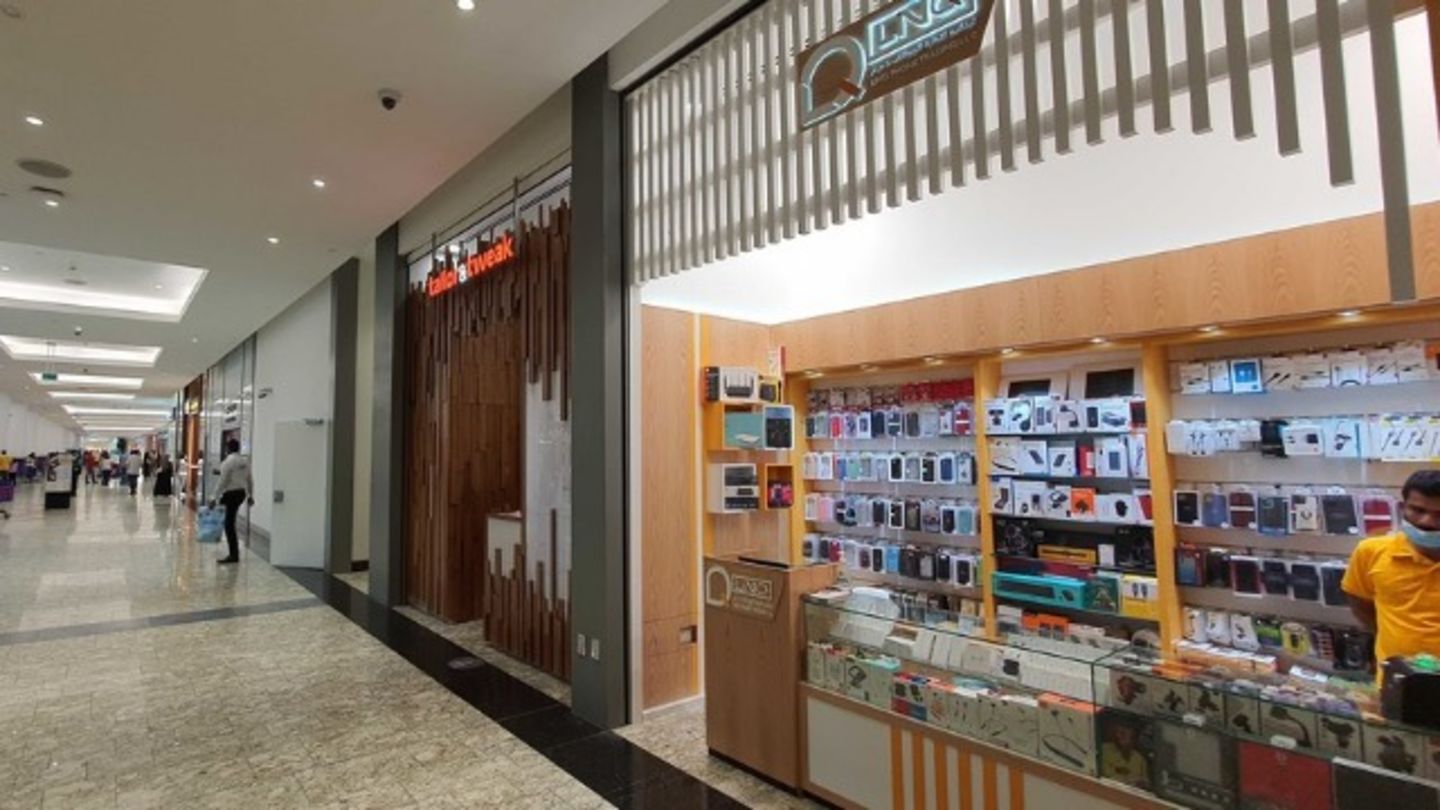LinQ Phone Trading(Consumer Electronics) in Mirdif, Dubai - HiDubai