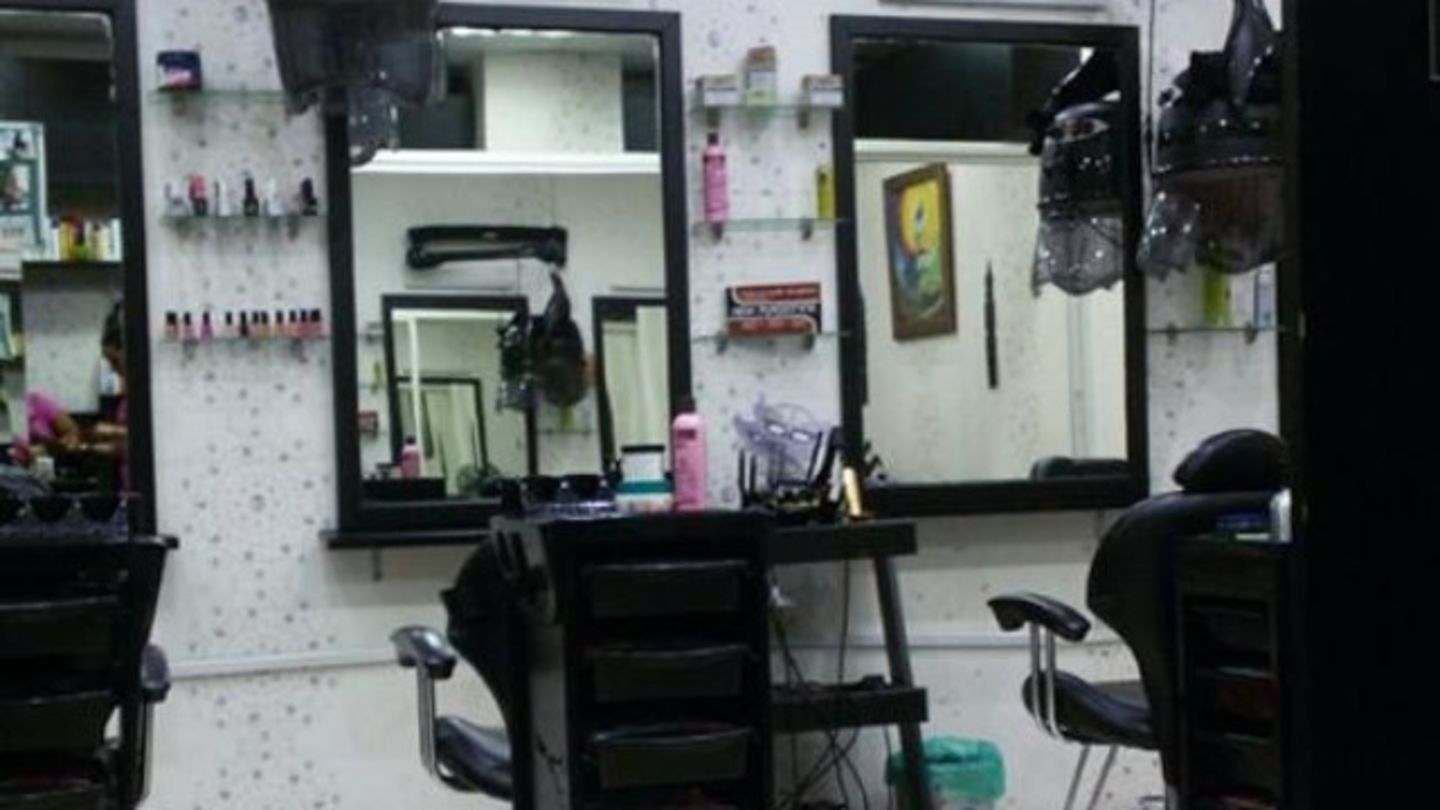 Meky Beauty Saloon(Beauty Salons) in Al Karama, Dubai - HiDubai