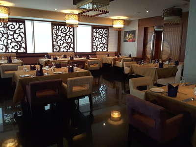 Tal Al Amar(Restaurants & Bars) in Trade Centre 2, Dubai - HiDubai
