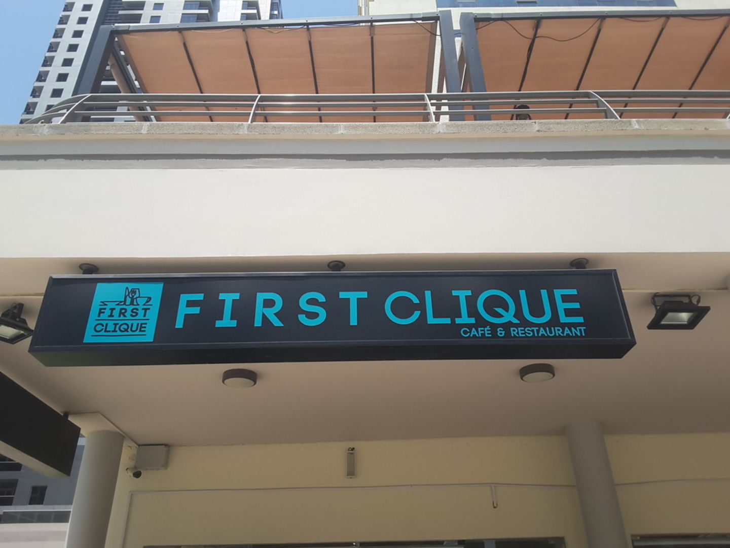First Clique(Restaurants & Bars) in Jumeirah Lake Towers (Al Thanyah 5 ...