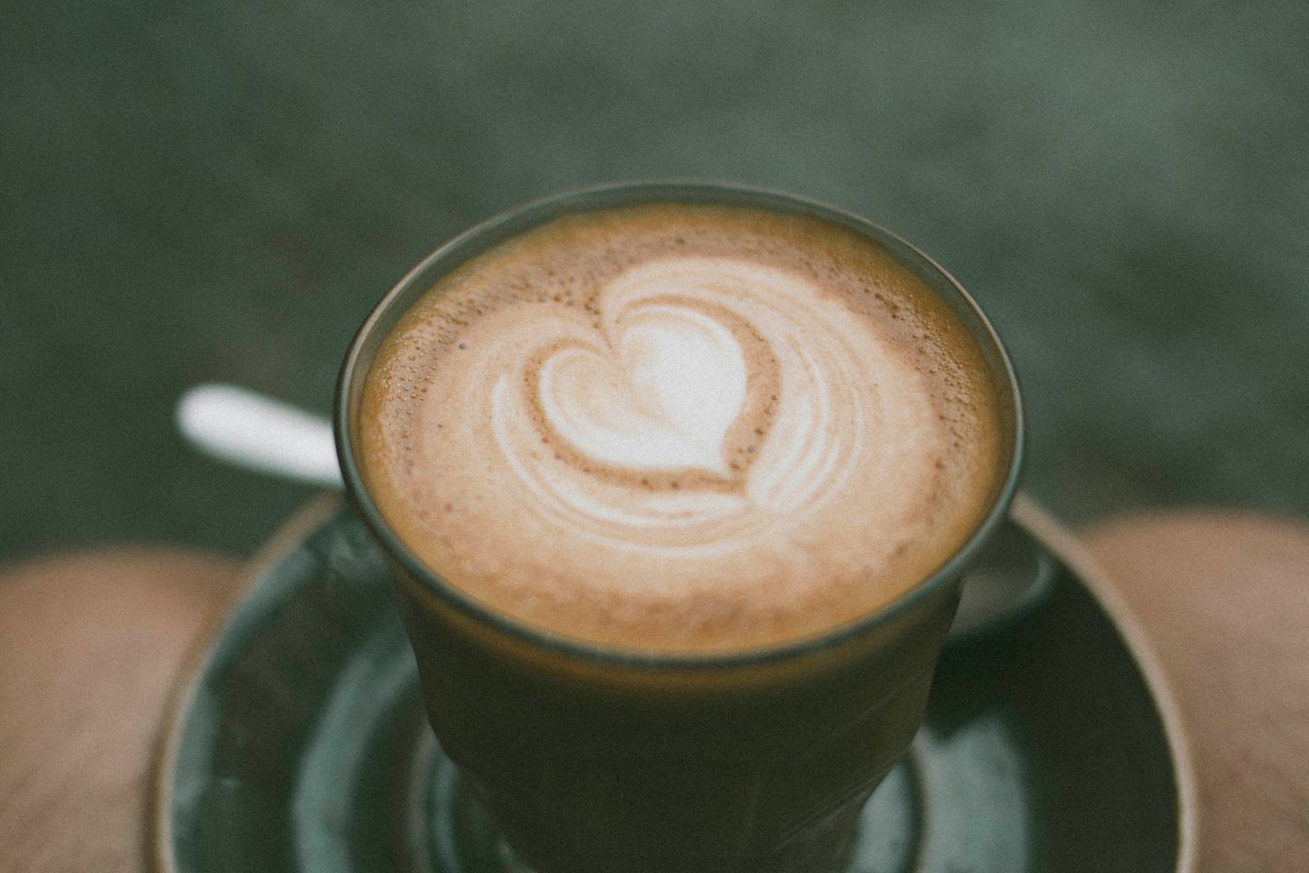 Oyoon Jafra Coffee Shop(Coffee Shops) in Al Mamzar, Dubai - HiDubai