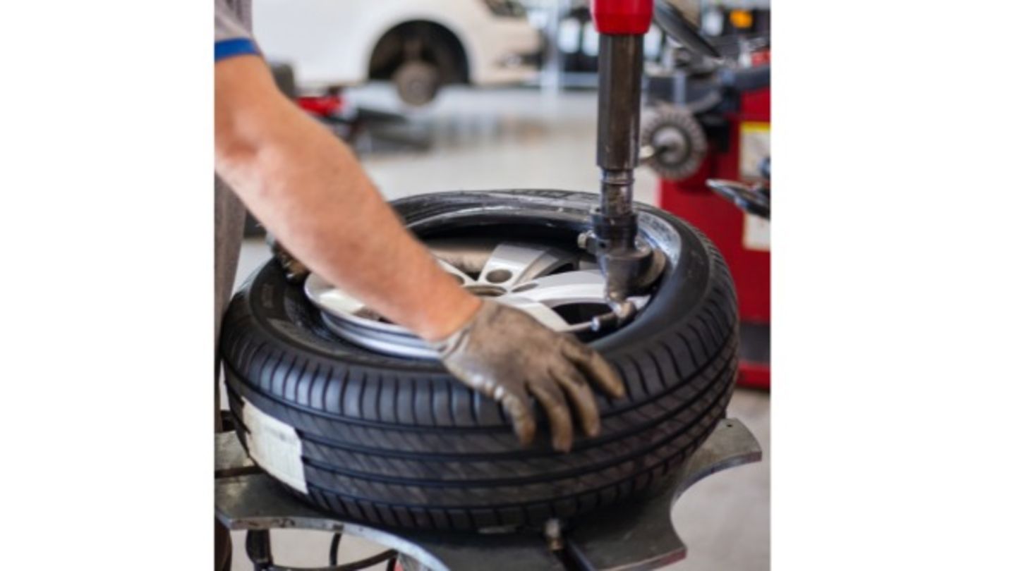 Classic City Tyre Fixing Services(Car Assistance & Repair) in Al Quoz 1 ...